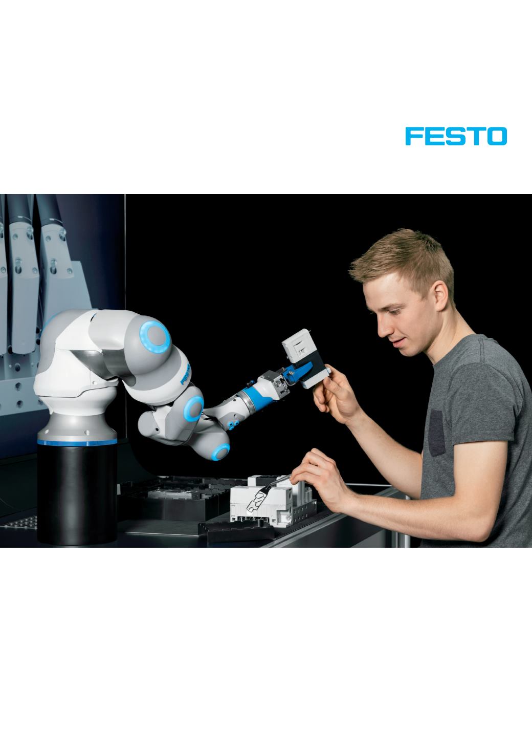 Festo_BionicCobot_en