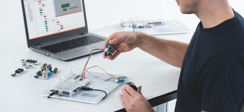 Solutions pour l'électronique numérique | Festo FR